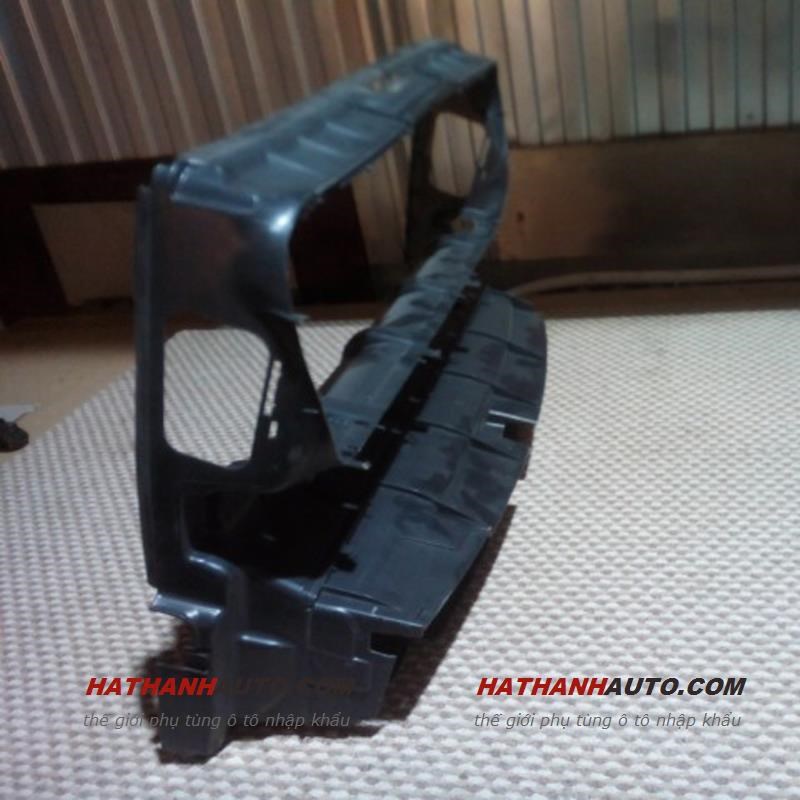 Cụm hướng gió làm mát két nước xe BMW 740 Li chất lượng cao