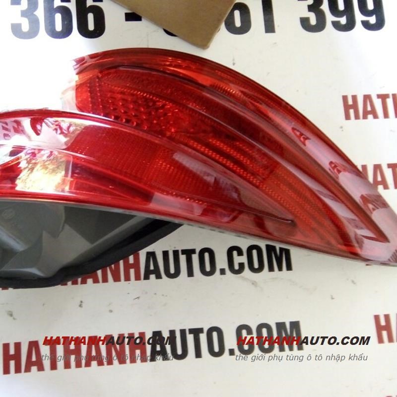 Đèn hậu (đèn đuôi) trái xe Mercedes R350 Bluetec 4Matic-2518201564