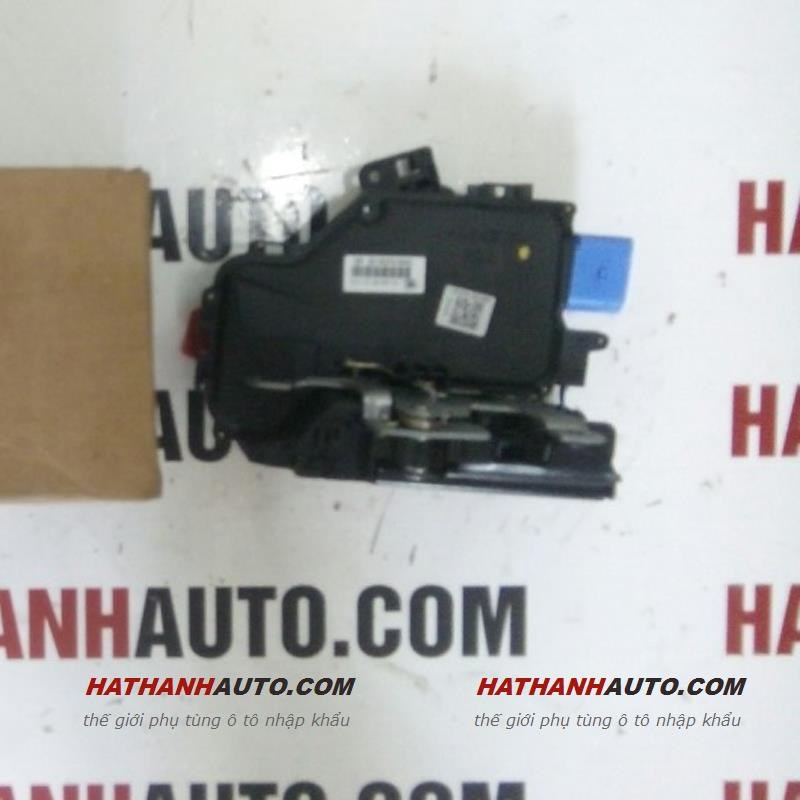 Cơ cấu khóa ngậm cửa trước phải xe Porsche Cayenne S - 95553101607