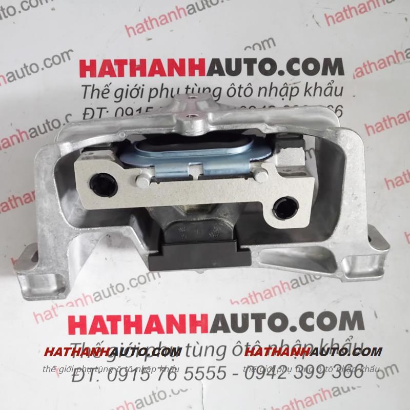 Cao su chân máy xe Mercedes GLA Class X156, CLA Class C117, X117