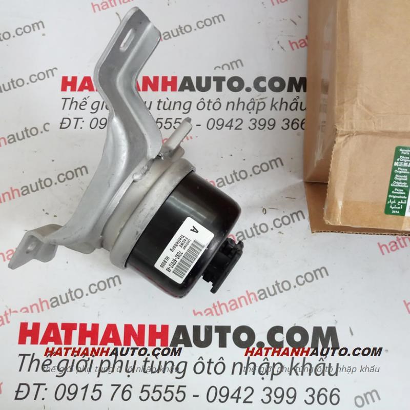 Cao su chân máy xe Range Rover LR2, Freelander 2 - LR021634