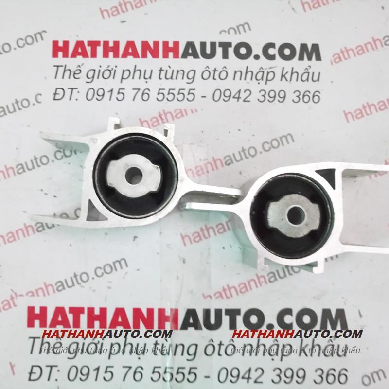 Cao su càng A dưới xe Mercedes A160, A180, A200, A220 - 2463330100