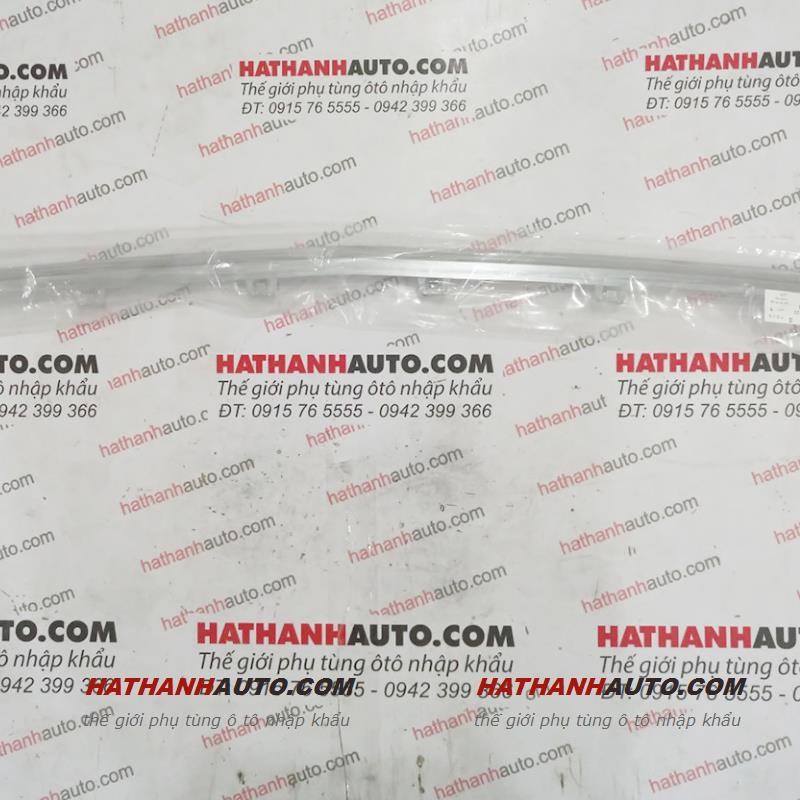 Nẹp inox ba đờ sốc trước giữa xe Mercedes GLC250, GLC350, GLC43 AMG