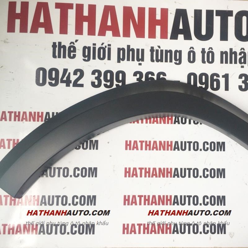 Ốp phồng tai phải xe Mercedes GL350 chất lượng cao